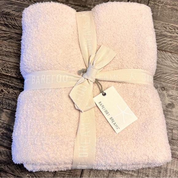 Barefoot Dreams | Bedding | New Barefoot Dreams Cozy Chic Stacked Rib ...